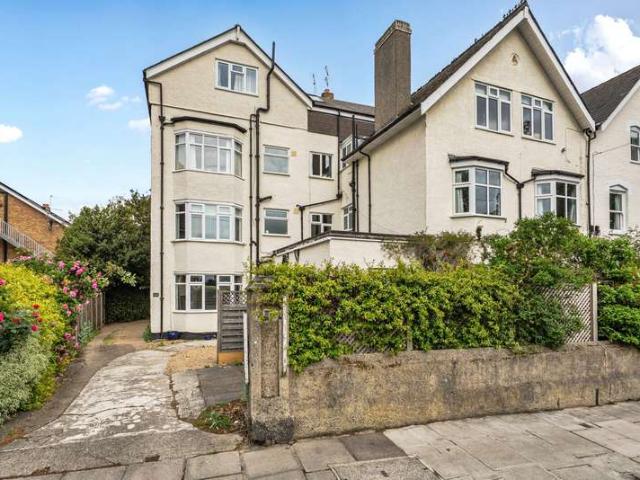 2 Bedroom Flat