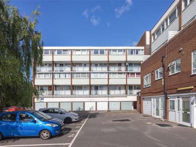 2 Bedroom Flat