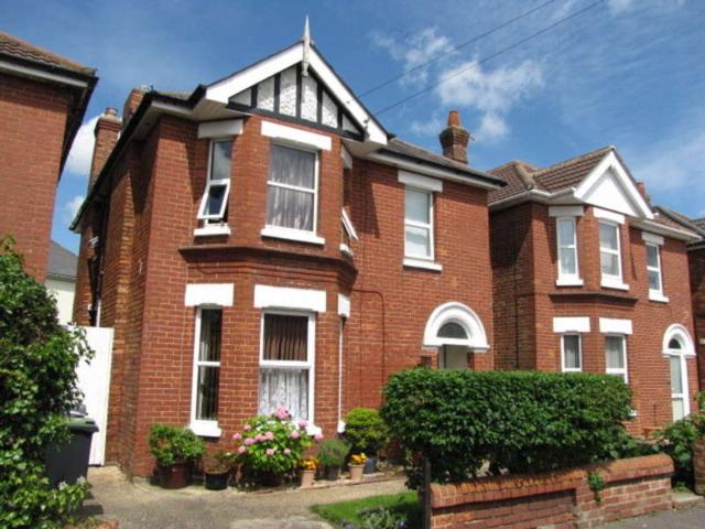 2 Bedroom Flat
