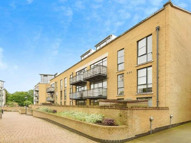 2 Bedroom Flat
