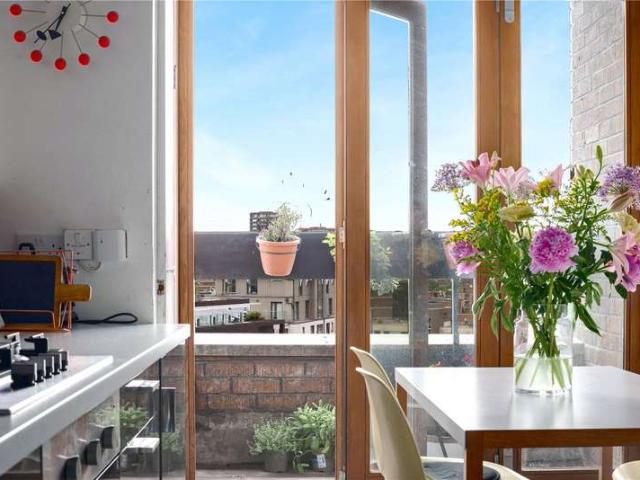 2 Bedroom Flat
