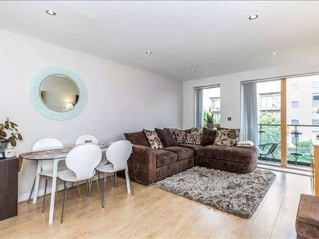 2 Bedroom Flat