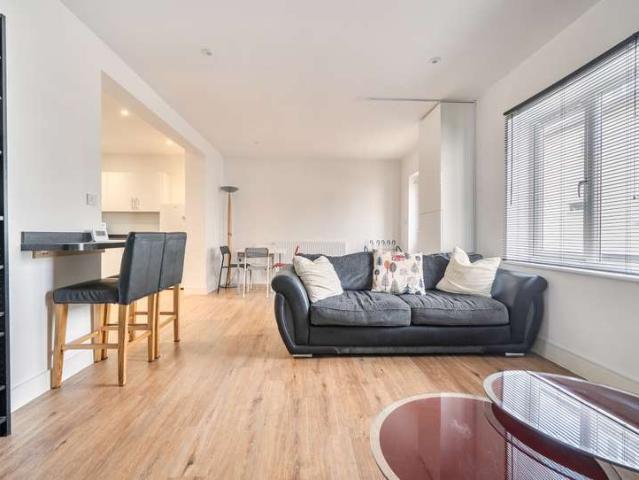 2 Bedroom Flat