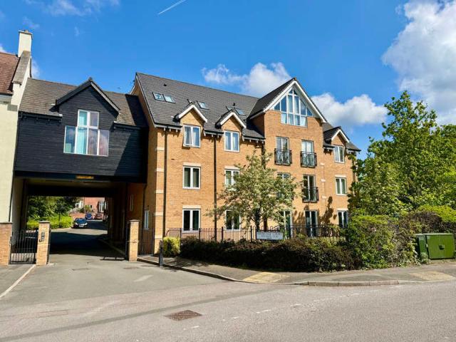 2 Bedroom Flat
