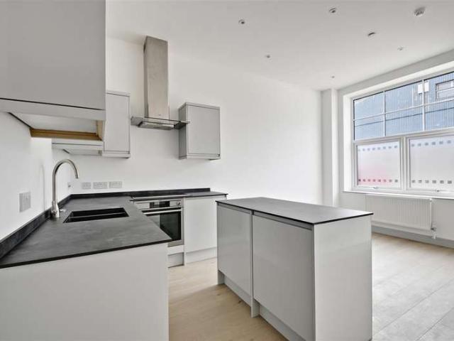 2 Bedroom Flat