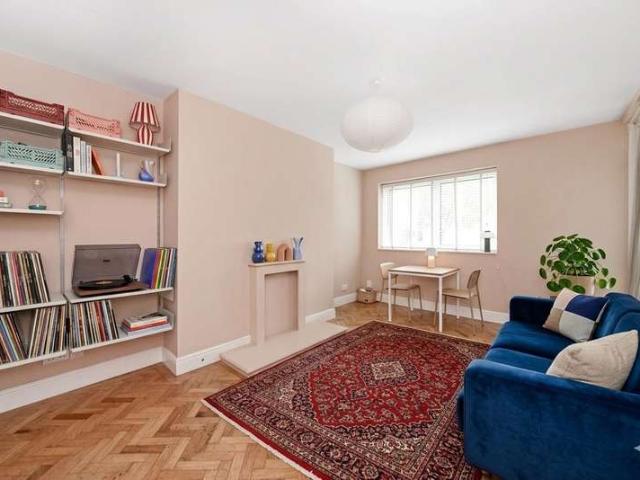 2 Bedroom Flat