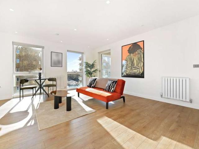 2 Bedroom Flat
