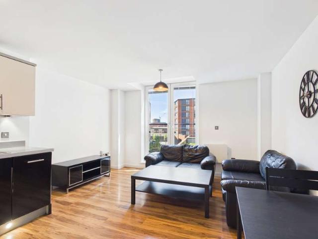 2 Bedroom Flat