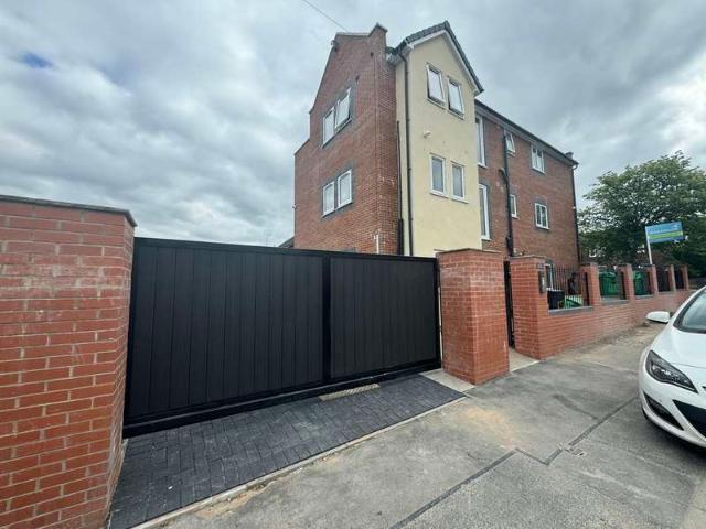 2 Bedroom Flat