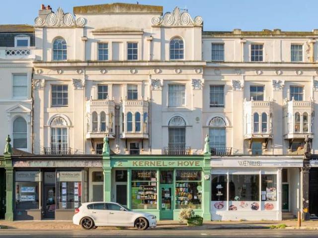 2 Bedroom Flat