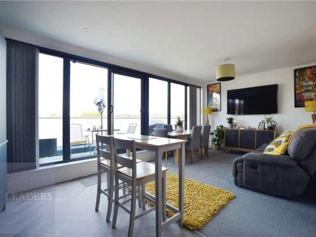 2 Bedroom Flat