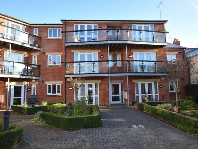 2 Bedroom Flat