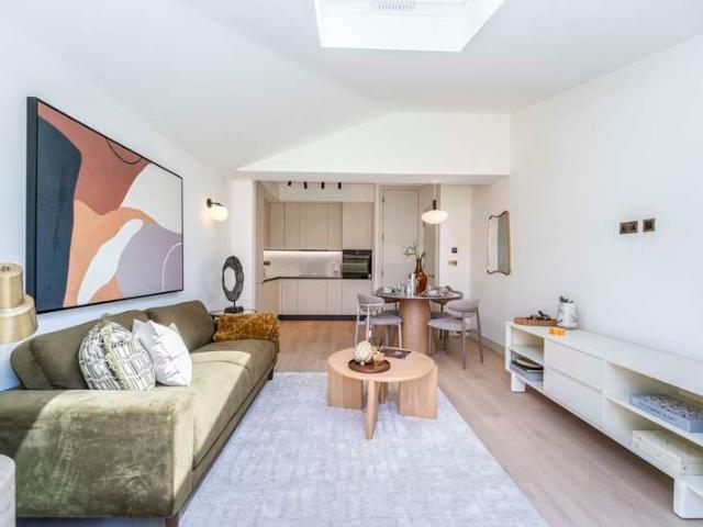 2 Bedroom Flat