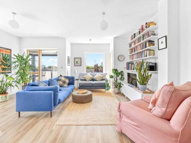 2 Bedroom Flat