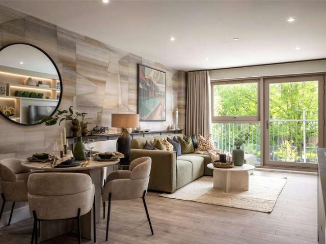 2 Bedroom Flat