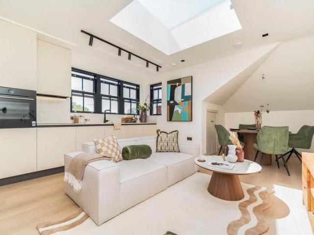 2 Bedroom Flat