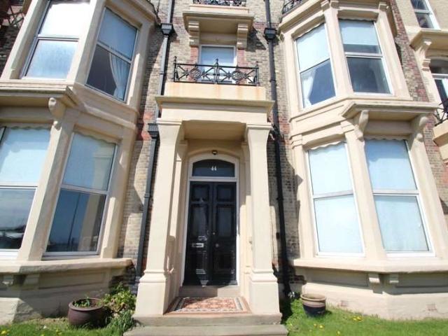 2 Bedroom Flat
