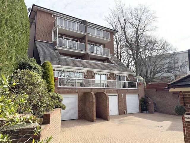 2 Bedroom Flat