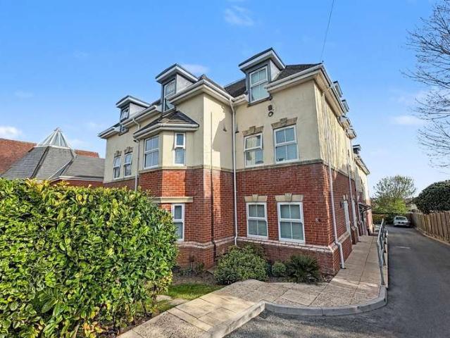 2 Bedroom Flat