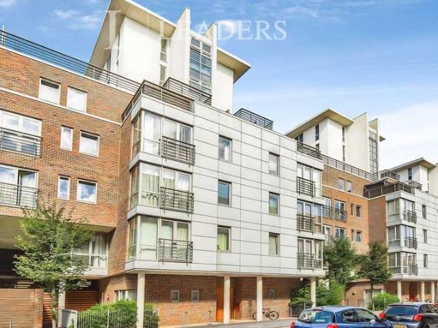 2 Bedroom Flat