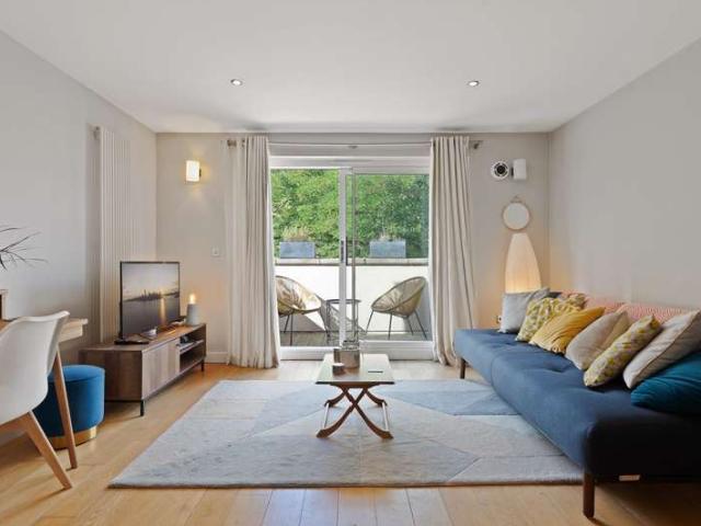 2 Bedroom Flat