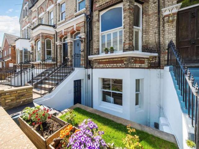 2 Bedroom Flat