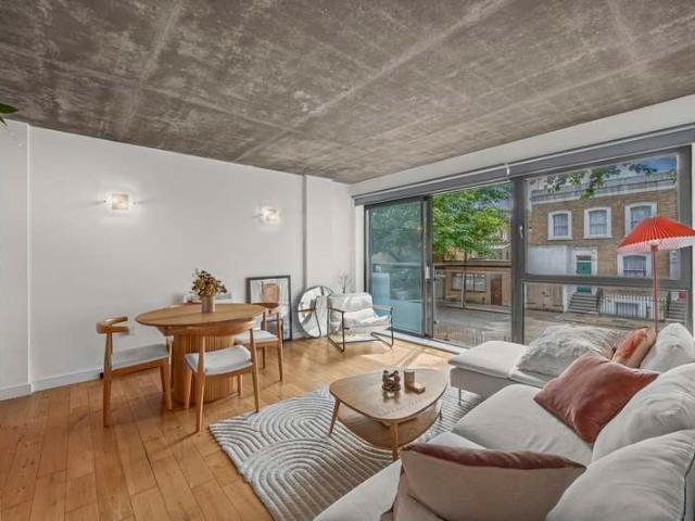 2 Bedroom Flat
