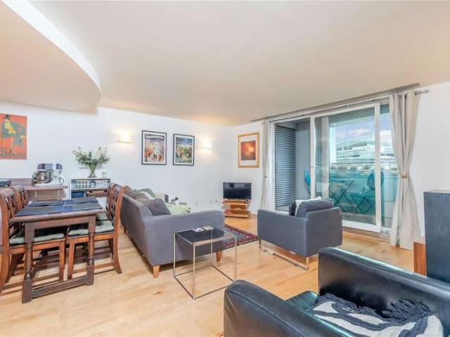 2 Bedroom Flat