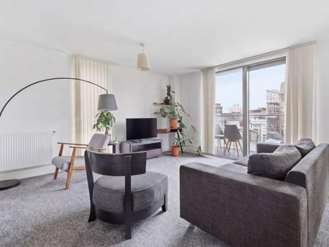 2 Bedroom Flat