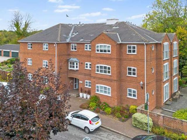 2 Bedroom Flat