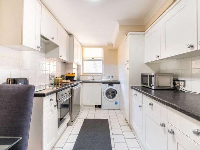 2 Bedroom Flat
