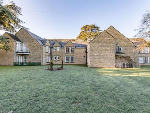 2 Bedroom Flat
