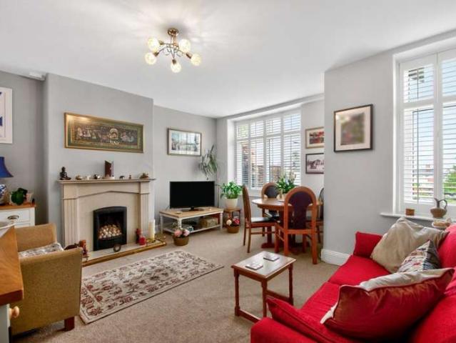 2 Bedroom Flat