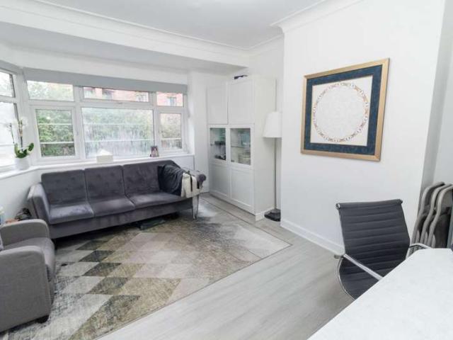 2 Bedroom Flat