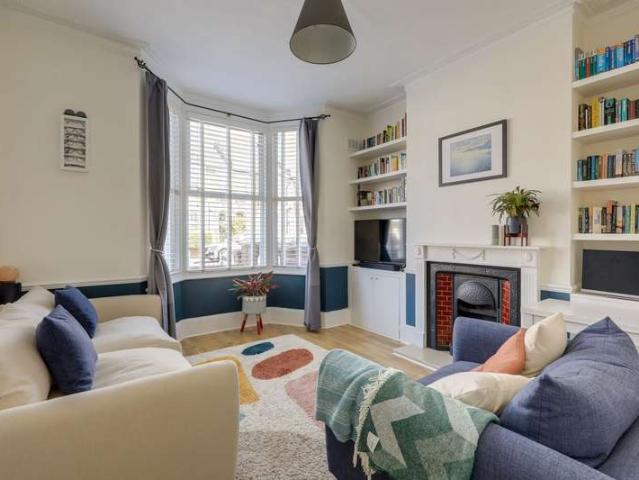 2 Bedroom Flat