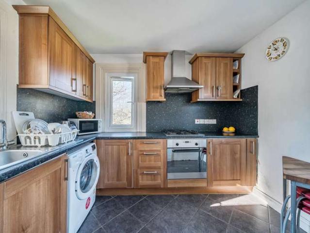 2 Bedroom Flat