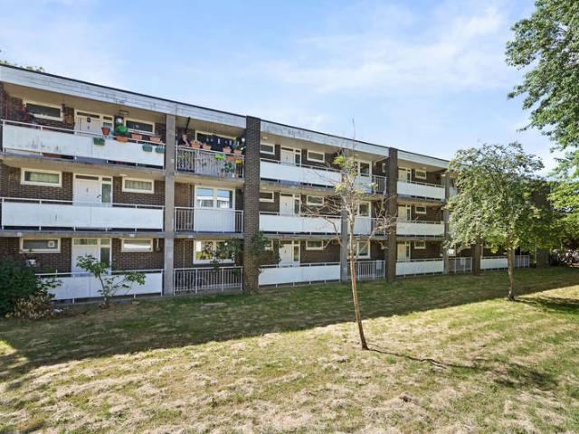 2 Bedroom Flat