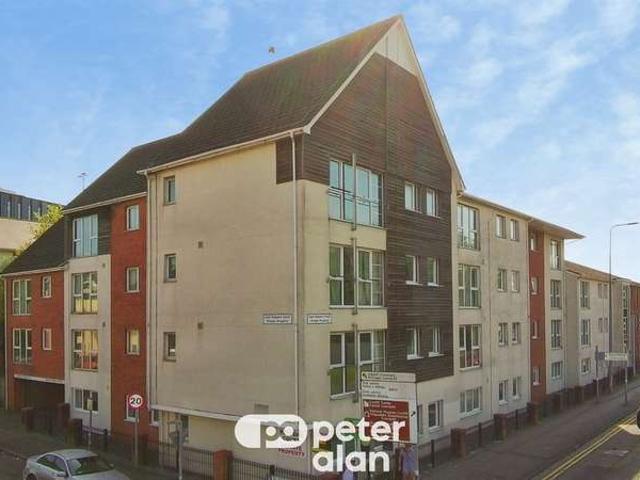 2 Bedroom Flat