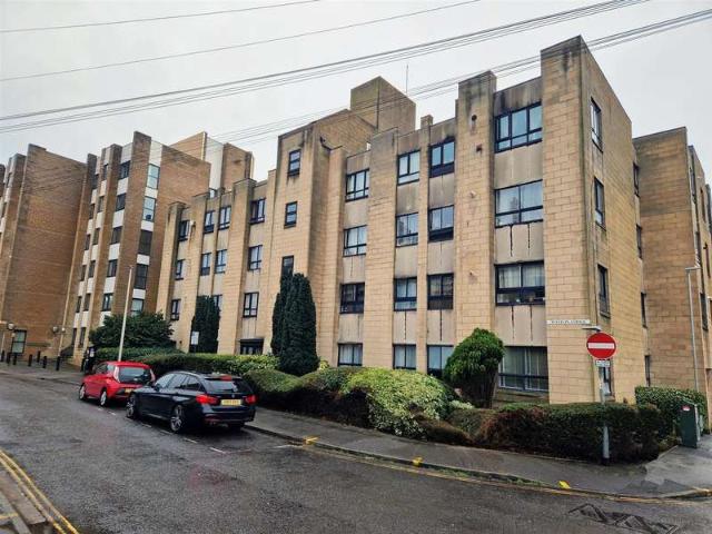 2 Bedroom Flat