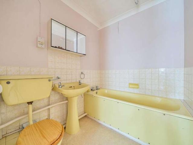 2 Bedroom Flat