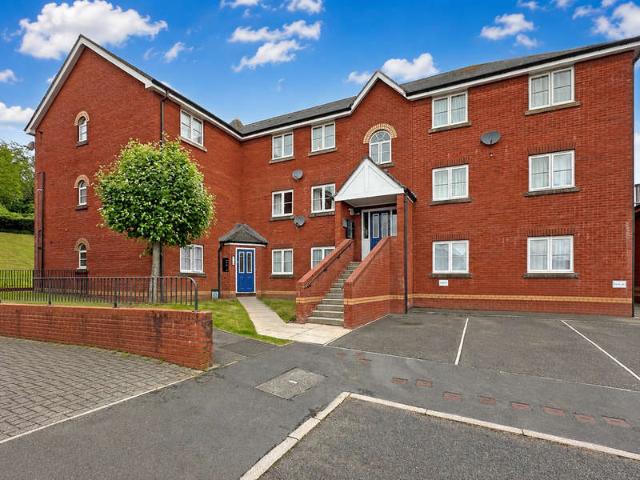 2 Bedroom Flat