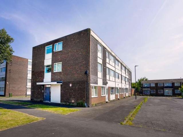 2 Bedroom Flat