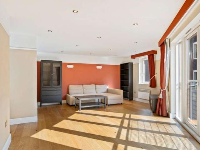 2 Bedroom Flat