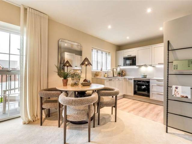 2 Bedroom Flat