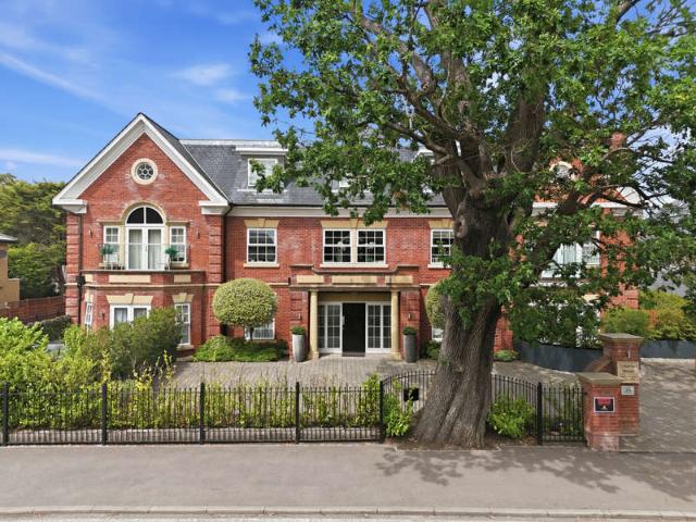 2 Bedroom Flat