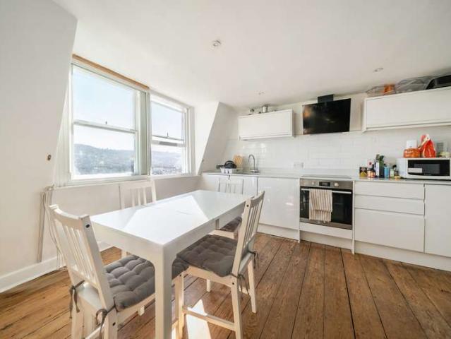 2 Bedroom Flat
