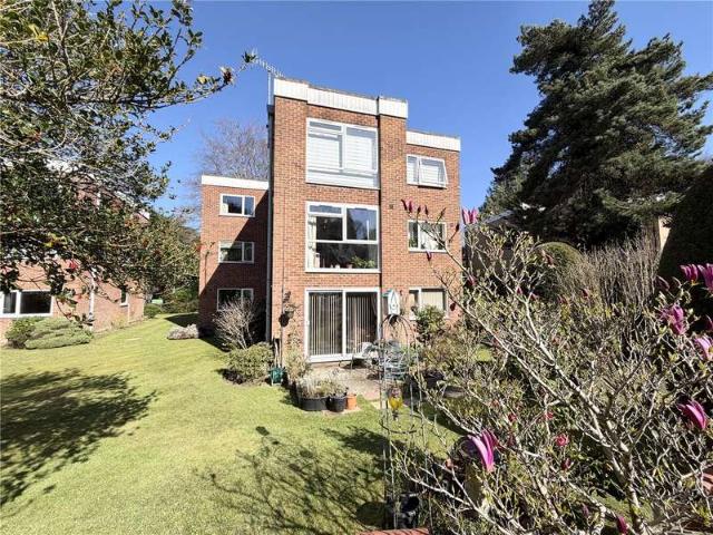 2 Bedroom Flat