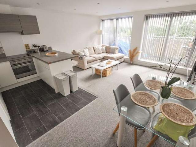 2 Bedroom Flat