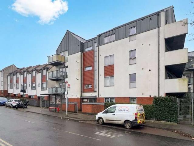 2 Bedroom Flat