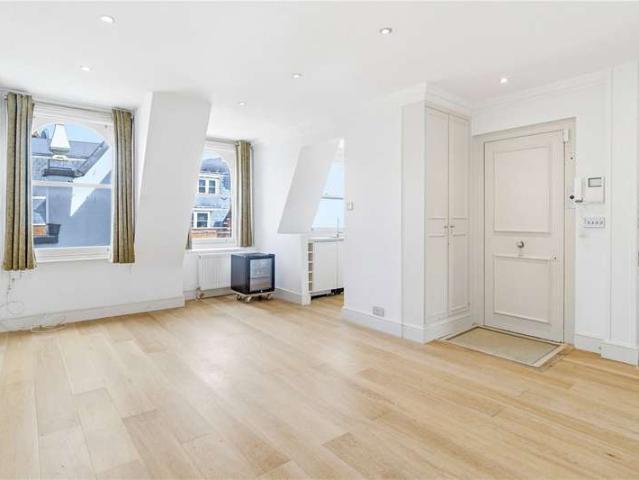2 Bedroom Flat